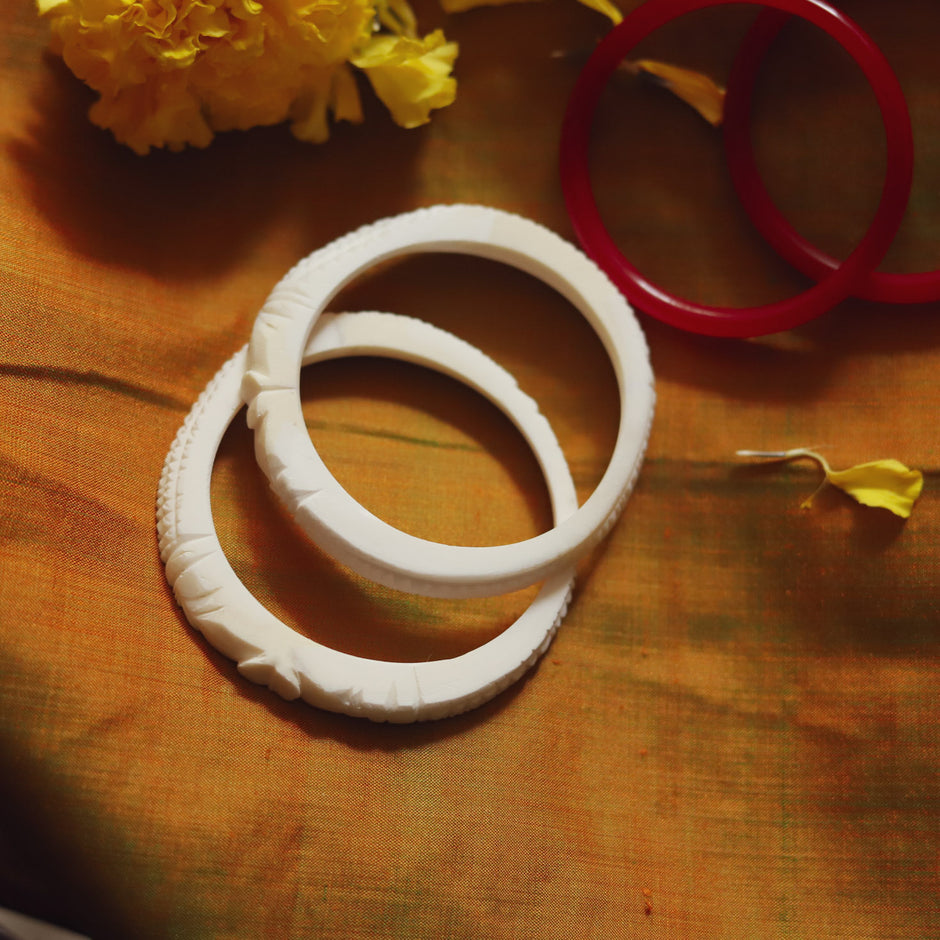 Shakha Pola Bangles | Traditional Bengali Conch & Coral – BONGONIKETAN